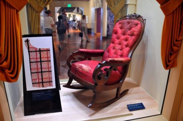 10 Famous Chairs in History | JaDoc Inglis